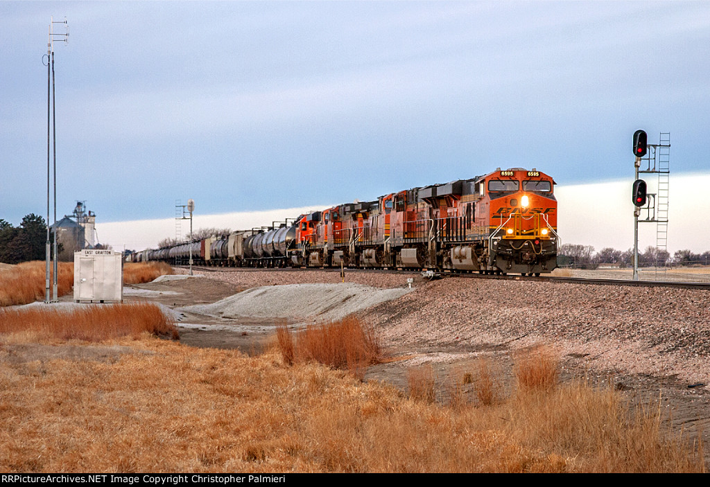 BNSF 6595 Leads H-DENLIN1-27